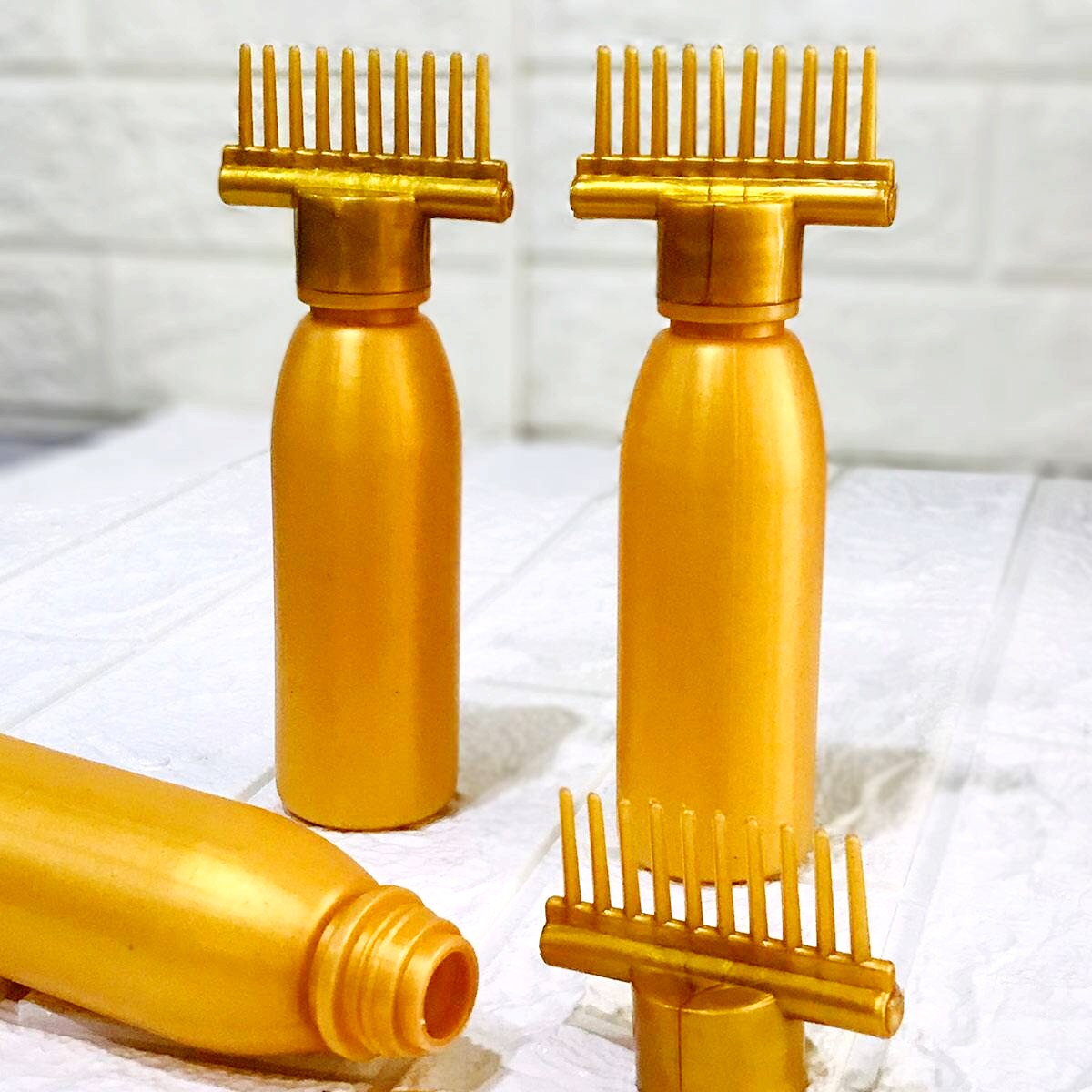 Hair Oil Bottle With Comb – Flash Traders